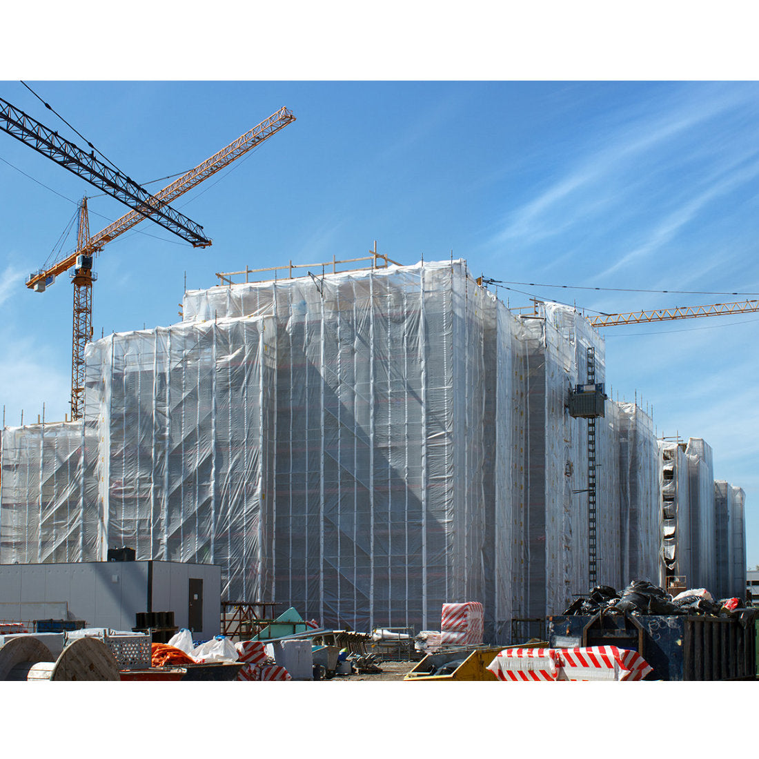 Scaffold Sheeting Flame Retardant 2m, 3m x 45m – Premier Netting